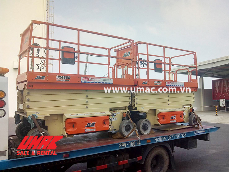 Scissor Lifts for Fire Protection System Installation